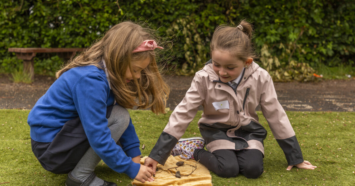 Five ways to use natural objects to explore… | Scottish Bible Society